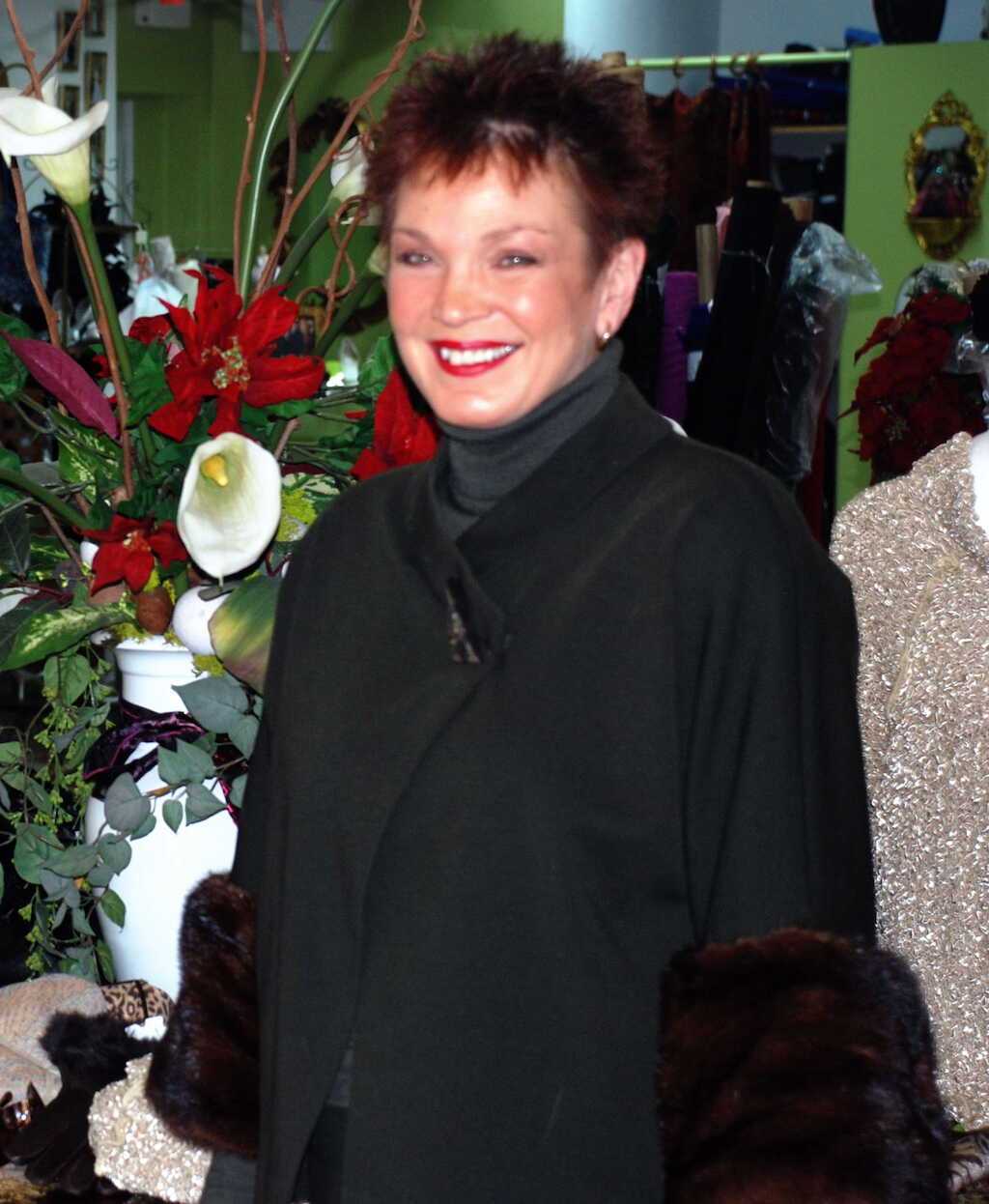 Kashka's of Milwaukee - Custom Bridal Gowns & Alterations